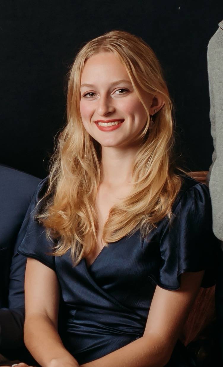 About – Karis H. King. Studio Artist